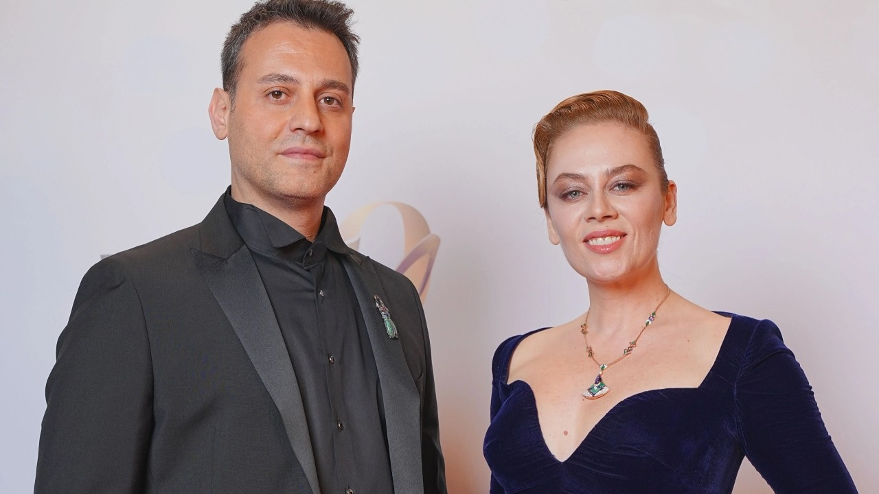 Demet Evgar: "Kocamla sokakta tanıştık" - SacitAslan.com