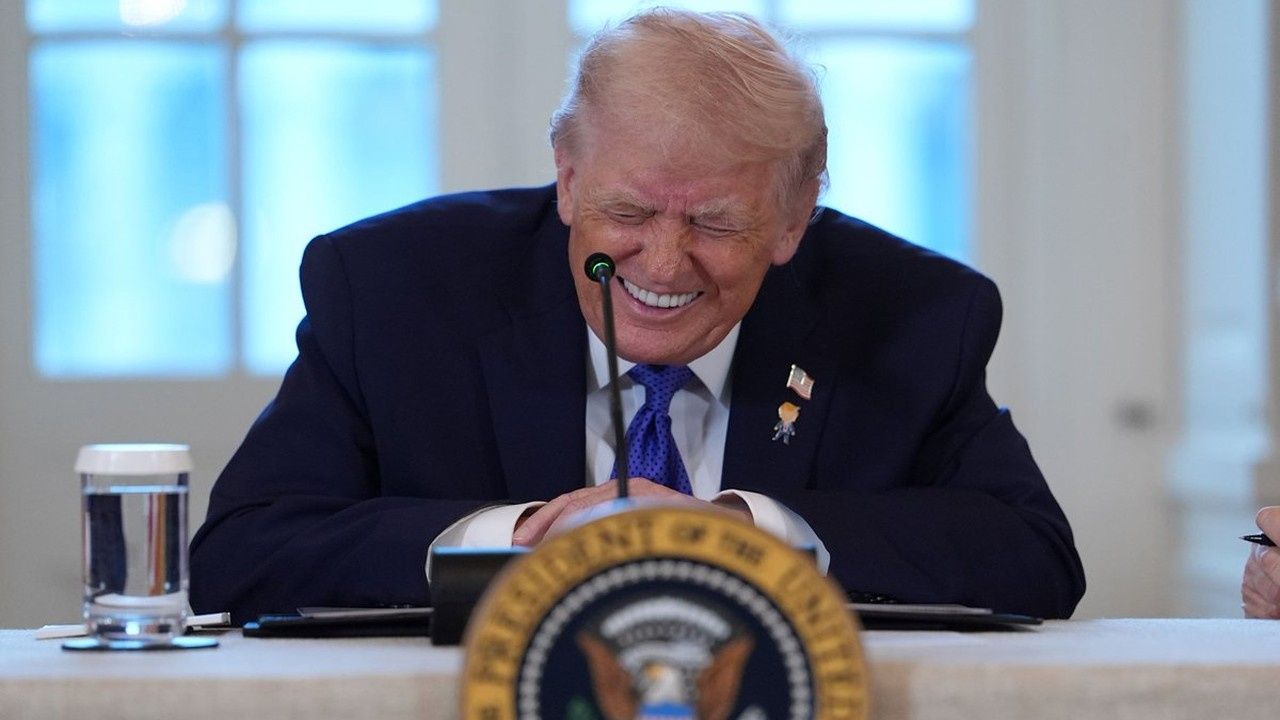 Trump yönetimi 100 binden fazla vizeyi iptal etti - SacitAslan.com