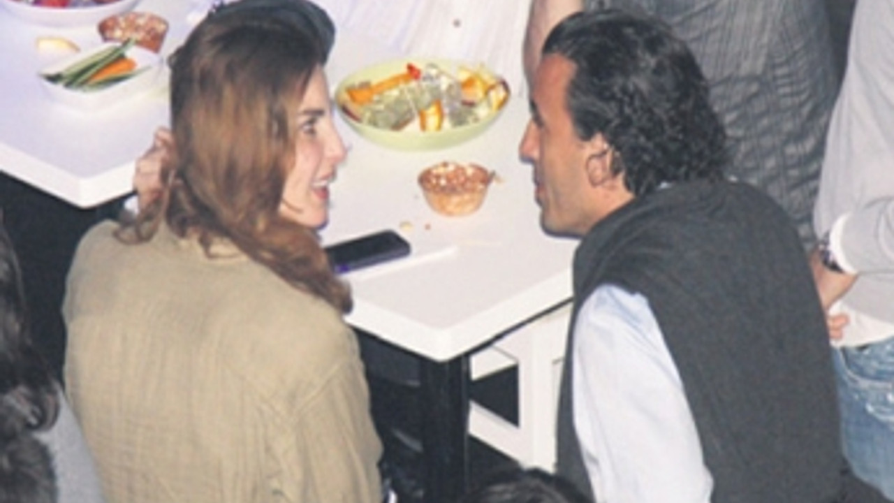 Ece Sükan-Ediz Elhadef çifti ayrılığa dayanamadı!.. - SacitAslan.com