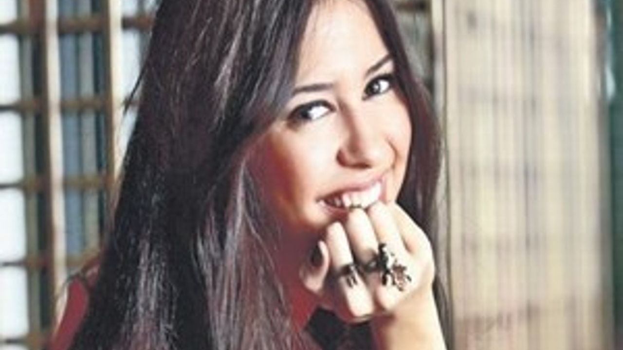 Ceylan Çapa yeni aşkıyla sobelendi! - SacitAslan.com